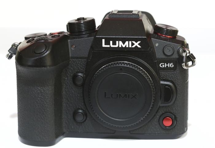 Jual PANASONIC LUMIX GH6 BODY ONLY . Lengkap Mulus Murah Not GH5II S1 S5 - Jakarta Pusat ...