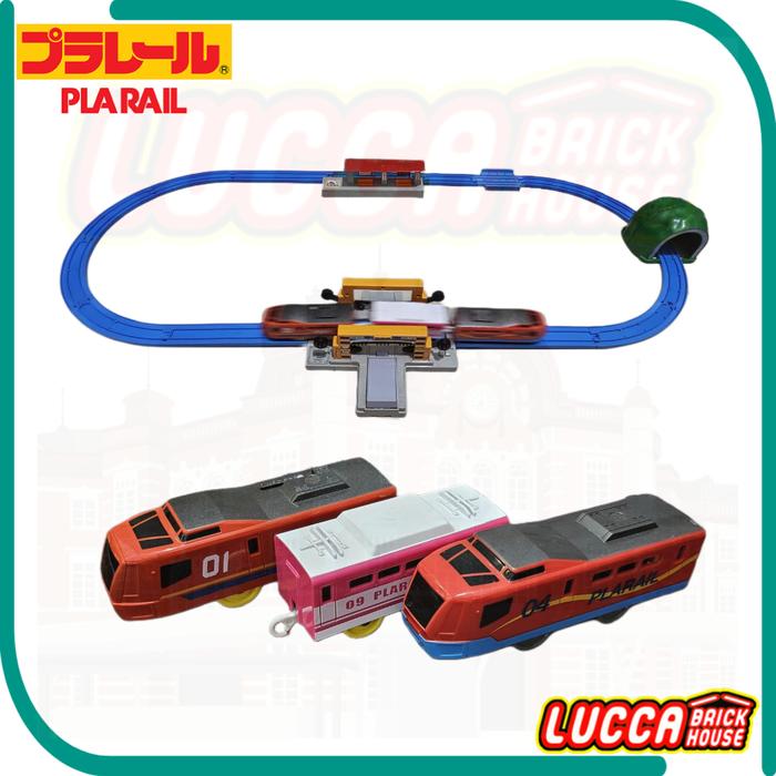 Jual Plarail Let`s connect! Train and Tomica Arch Rail Crossing Set - Kota Depok - Lucca Brick ...