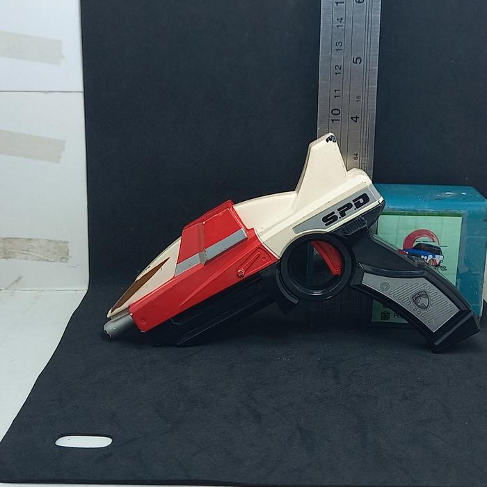 Jual Bandai 2004 DX Power Rangers SPD Dekaranger Gun Vintage Toys ...