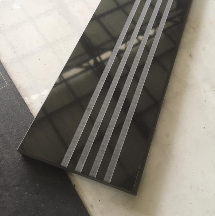 Jual Granit tangga stepnosing 10x60 hitam black antislip garis step ...