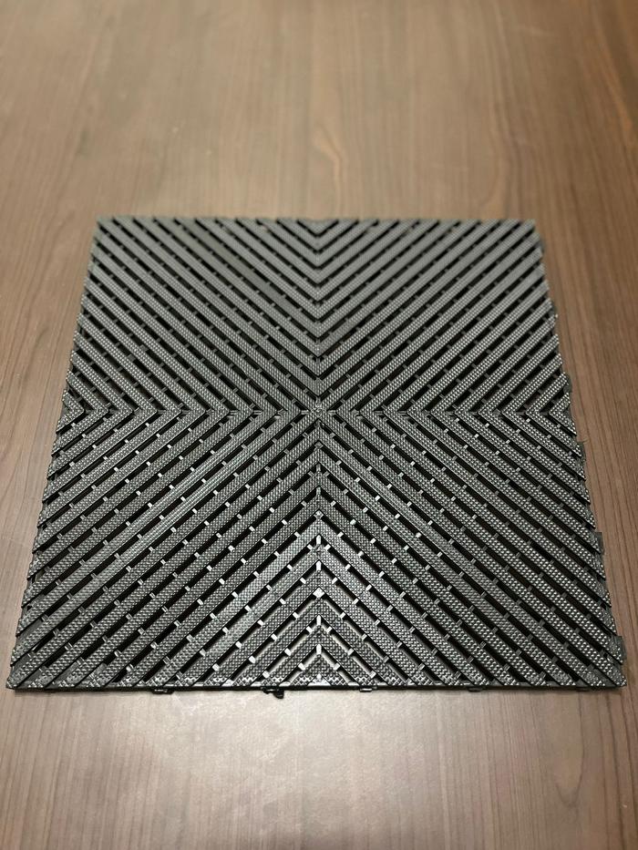 Jual LANTAI INTERLOCK MODULAR FLOORING 40CM GARASI MODERN by PENGEPUL ...