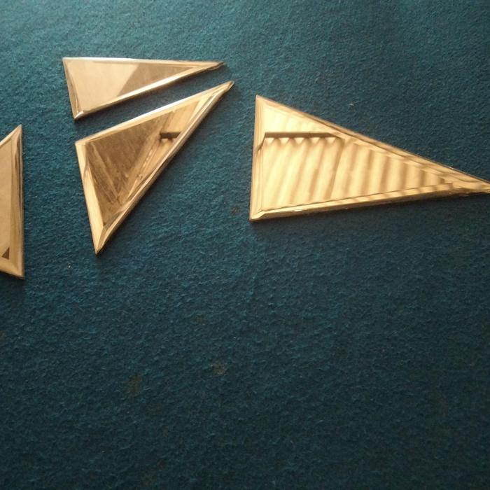 Jual kaca cermin bevel 5mm ukuran 20x20cm segitiga - Kota Surabaya ...