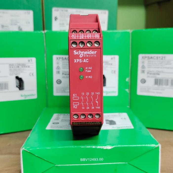 Jual Safety Relay / Module for Emergency Stop Schneider 24V AC/DC ...