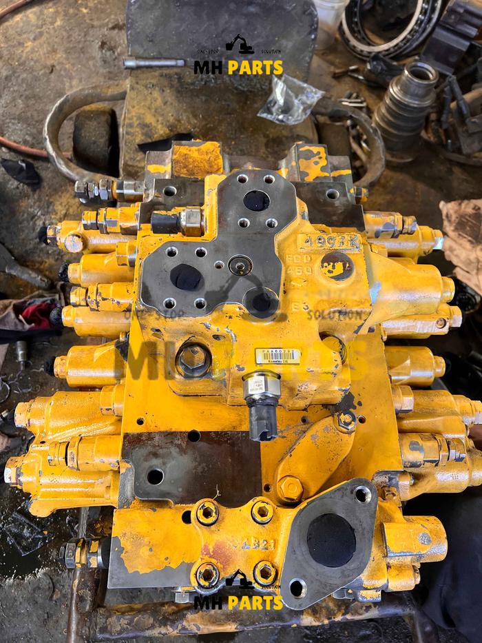 Jual Control Valve Komatsu PC200 PC200-8 Genuine - Kota Surabaya - MH ...