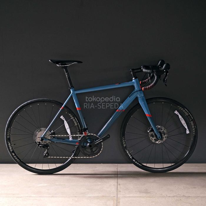 Jual Sepeda road bike FUJI SL-A 1.3 ROAD BIKE - COOL GRAY/RED ORANGE ...