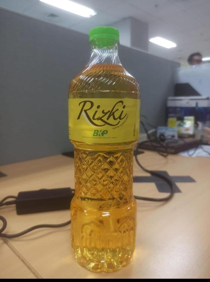 Jual Minyak goreng Rizki botol BKP 900ml isi 12 botol - Kota Tangerang ...