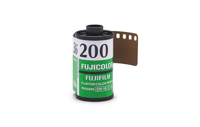 Jual Fujifilm Fujicolor 200 & 400 36exp 35mm Negative Film Original Di Seller Noelle ...