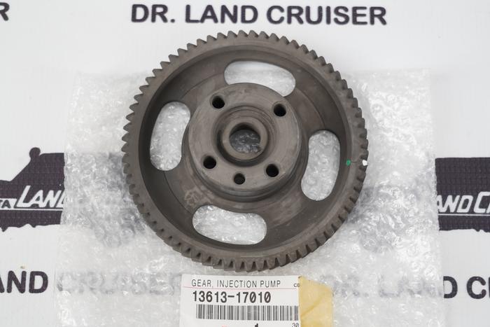Jual Gear injection pump drive Ori toyota 13613-17010 land cruiser vx80 ...