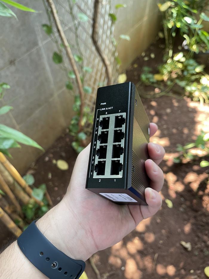 Jual Din Rail-8 Port-Industrial Ethernet Switch 10/100Mbps not Diewu ...