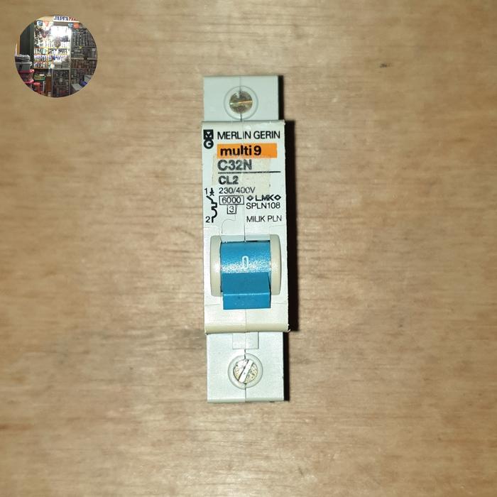 Jual MCB Merlin Gerin C32N CL2 1 Pole 2A 6kA Kepala Biru Original ...