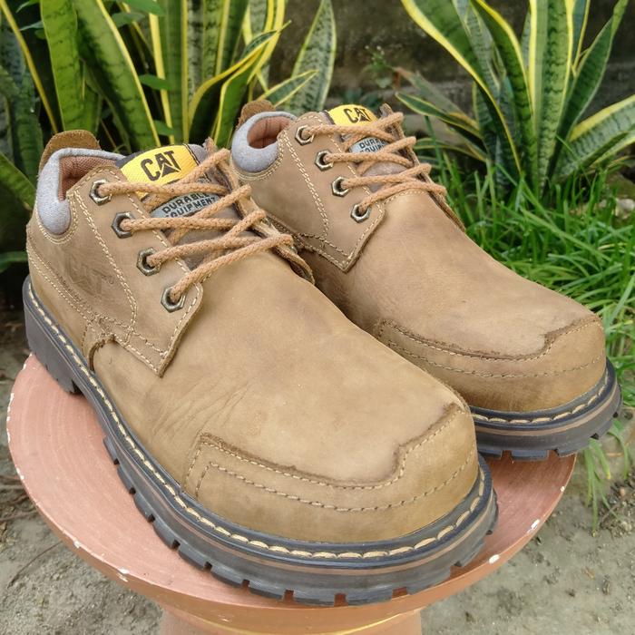 Jual Sepatu Second Outdoor low Caterpillar size 41 Insole 26 cm - Kab ...