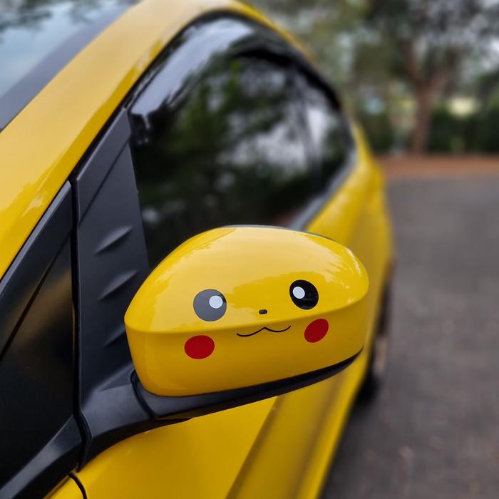 Jual [SEPASANG] Stiker Pokemon wajah Pikachu untuk spion mobil warna ...