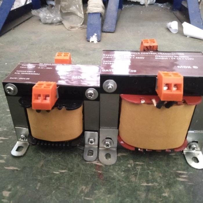 Jual Travo In 380V 415V 440V Out Trafo 220V 50VA SD 10KVA Power ...