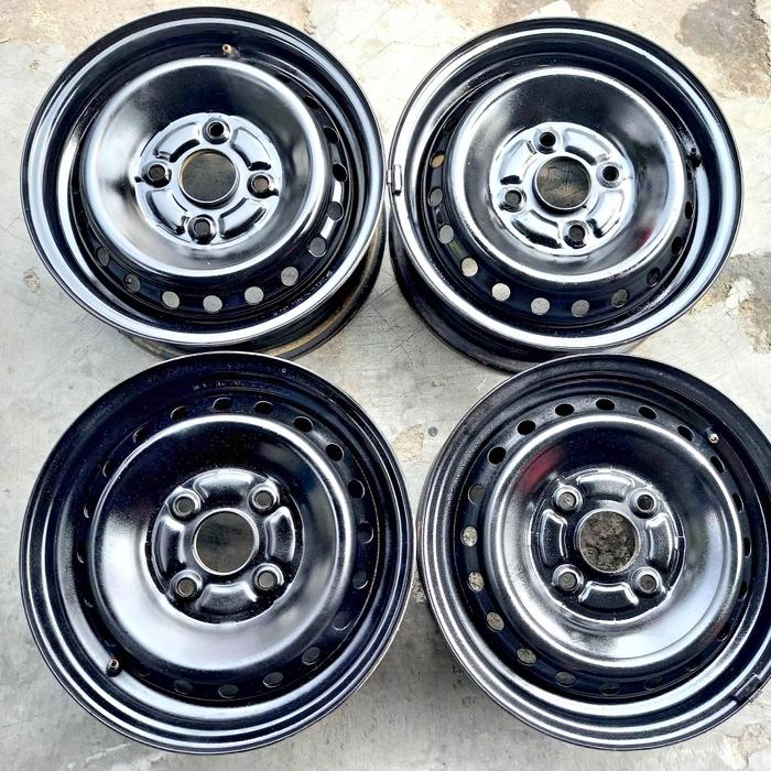 Jual Velg Kaleng R14 pcd 114 Avanza Livina Harga Satuan Kondisi Mulus ...