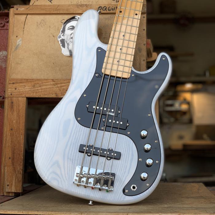 Jual OQ Guitars - 5 string Precision jazz Bass original Indonesia - Kab ...