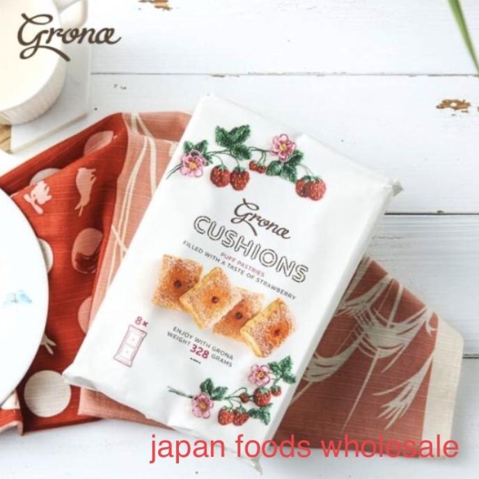 Jual Grona Cushions Puff Pastries Strawberry 328gr / cemilan impor ...