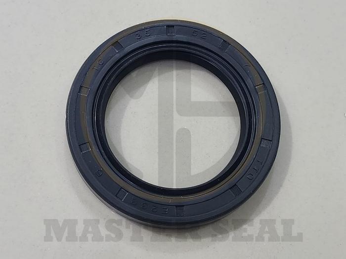 Jual OIL SEAL TC 35 52 7 . TC 35 X 52 X 7 NBR TAIWAN - Jakarta Pusat ...