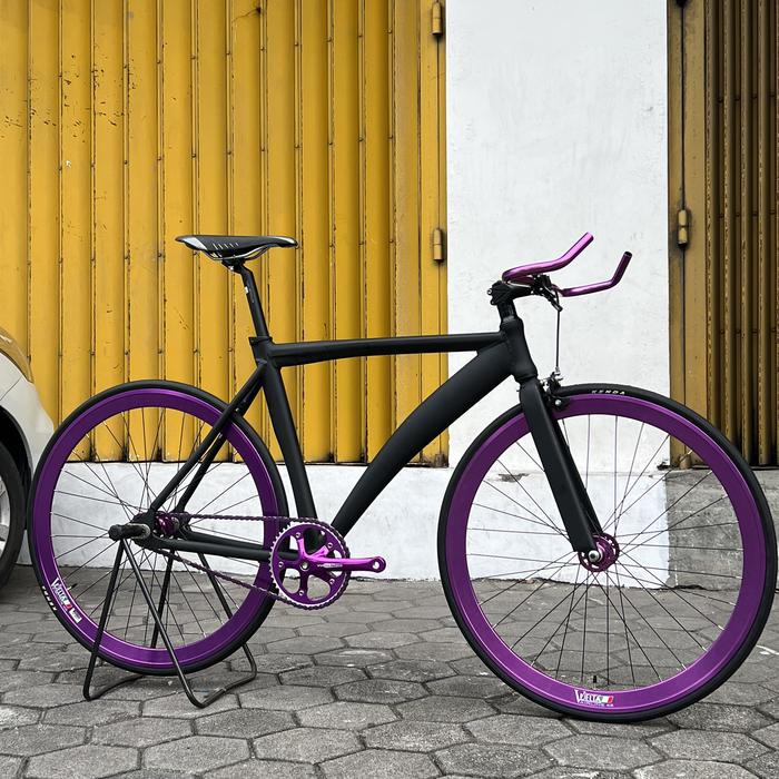 Jual SEPEDA FIXIE ALLOY FULL BIKE DOLTRAP VUELTA PCO TAIWAN IMPOR HITAM ...
