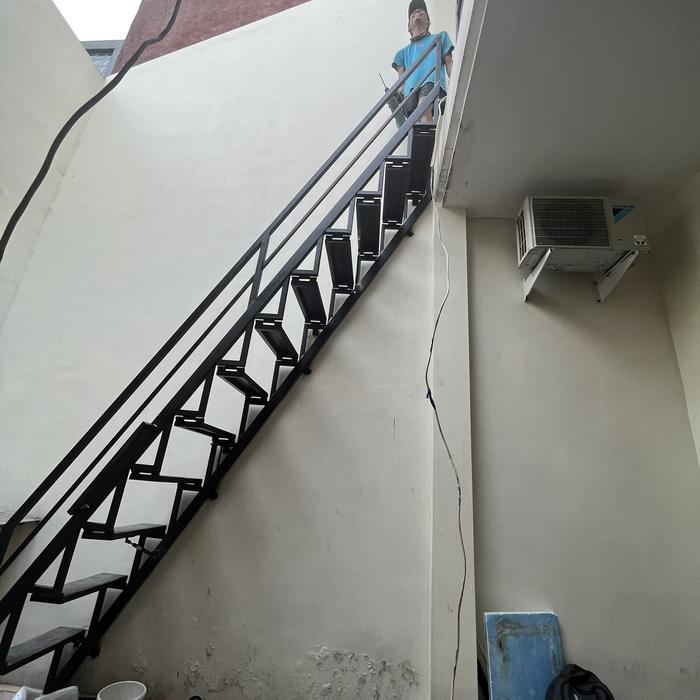 Jual Tangga Lipat Dinding Custom Rumah Dan Kantor Di Seller Noelle ...
