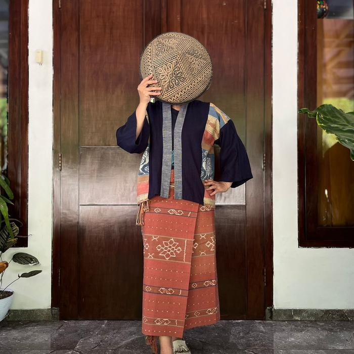 Jual baju outer etnik tenun Sikka NTT bo28 - Kota Malang - NORA ...