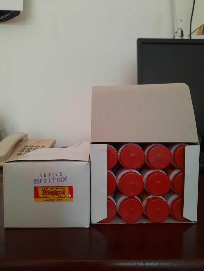 Jual [1 DUS=24 PCS] LEM DIAKOL UKURAN MINI / LEM KERTAS PUTIH - Jakarta ...