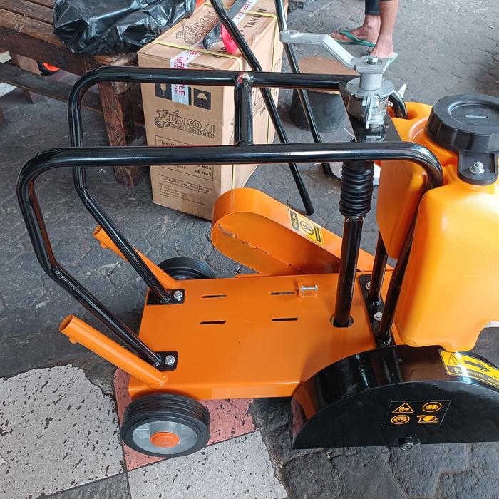 Jual Concrete cutter 14 inch. 350mm. Mesin potong aspal beton. - Kota ...