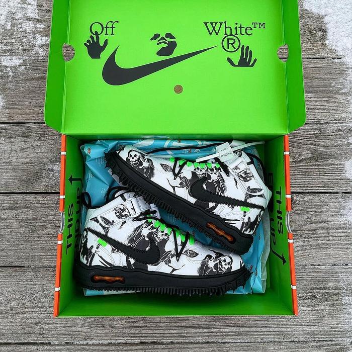 Jual Off-White x Nike Air Force 1 Mid "Grim Reaper" DR0500-102 - Kab ...