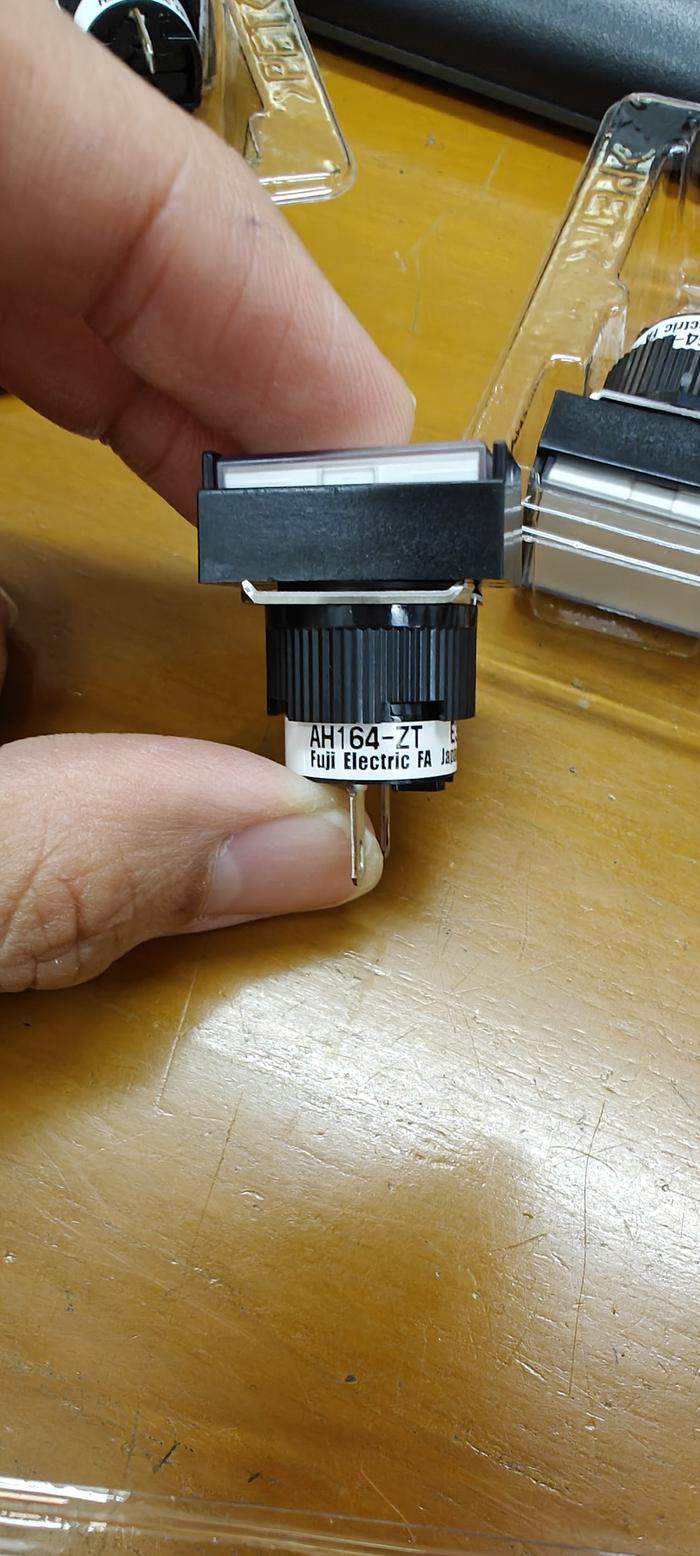 Jual Pilot Lamp Kotak Fuji 16mm AH164-ZTE3 24VDC - Kuning - Jakarta ...