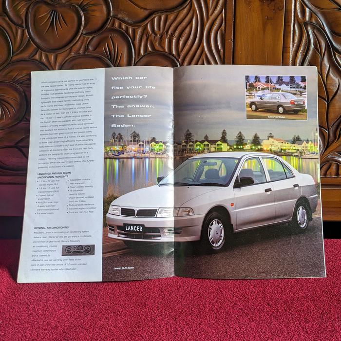 Jual Brosur Buku Mitsubishi Lancer Lengkap Mobil Lama Otomotif Booklet ...