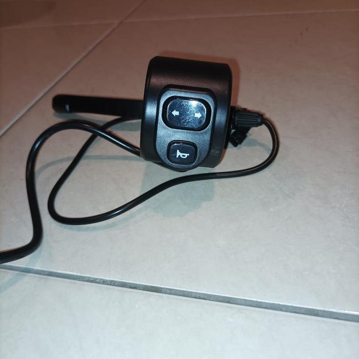 Jual SAKLAR SEIN SEPEDA LISTRIK UWINFLY D7S D8S M60 - Kab. Bekasi ...