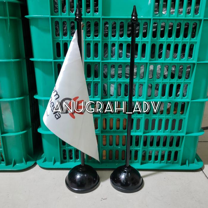 Jual tiang+bendera meja model segitiga CUSTOM logo&tulisan - Jakarta ...
