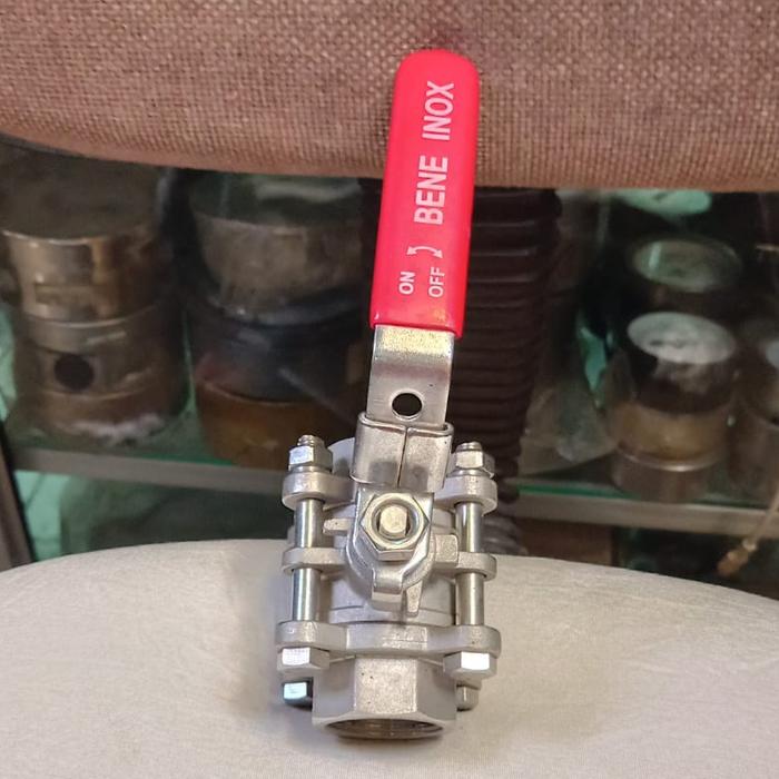 Jual ball valve 3pc body 1inch dn25 pn69 BENE INOX SS316L handle lock ...