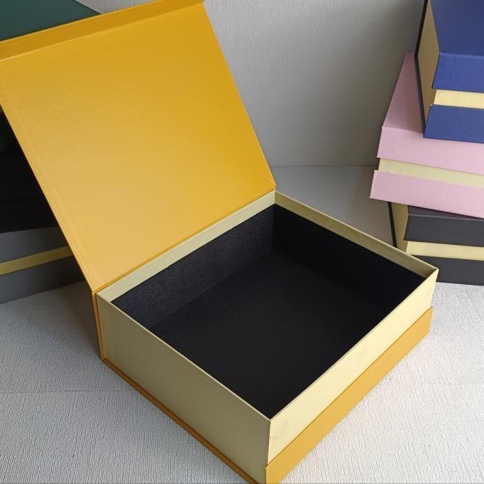 Jual HARDBOX- HARDBOX BESAR- BOX HAMPERS ukuran 22 cm x 22 cm x 5 cm ...