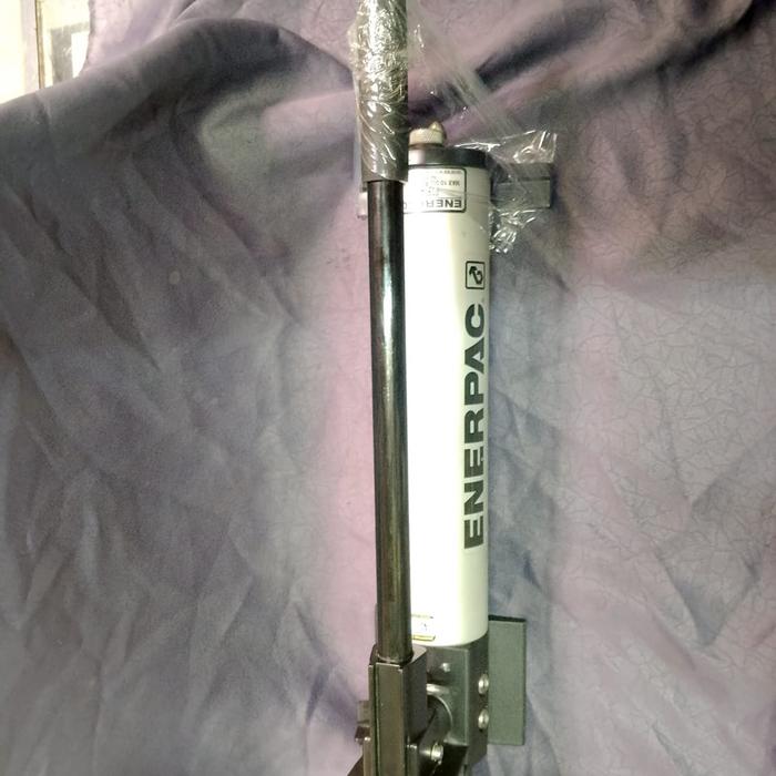 Jual hydraulic hand pump ENERPAC p392 700bar //pompa jack - Kota ...
