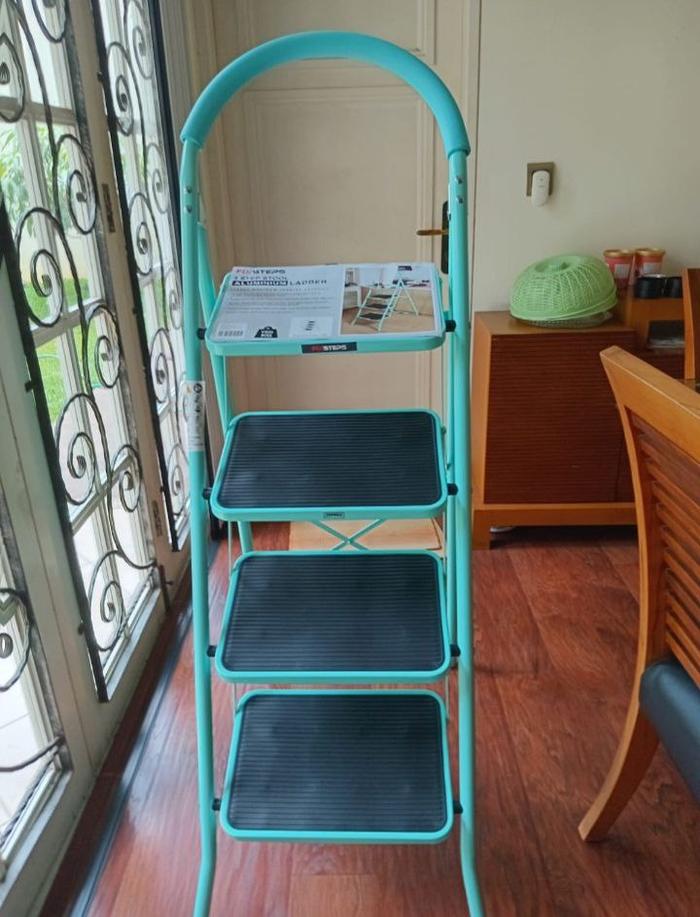 Jual Krisbow/Fixstep Tangga Lipat 4 Step Dengan Busa Dudukan - Hitam ...