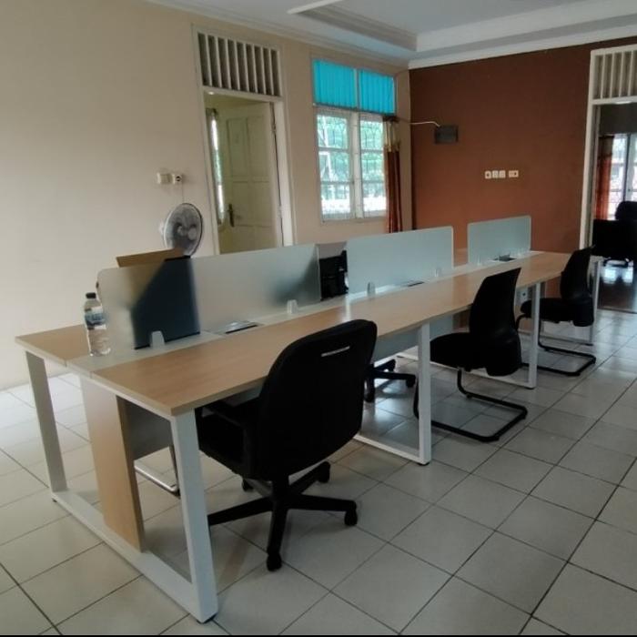 Jual Meja partisi kantor workstation staf karyawan 6 seater sekat kaca ...