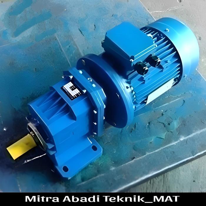 Jual HELICAL GEAR BOX CHCZ03 RASIO 25 MOTOR 2.2KW 3Hp 3Phase 380volt ...