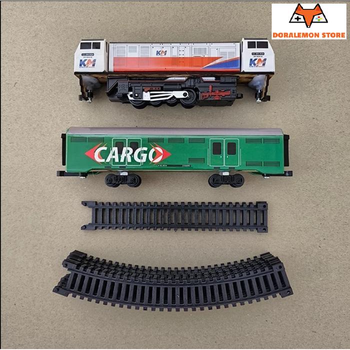 Jual Mainan miniatur Kereta Api Indonesia full set Loko dan Gerbong KAI ...