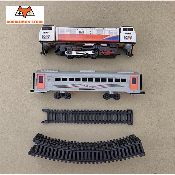 Jual Mainan miniatur Kereta Api Indonesia full set Loko dan Gerbong KAI ...