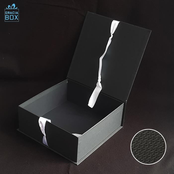 Jual Hard Box Exclusive ukuran 30 cm x 25 cm x12 cm - Hitam - Kota ...