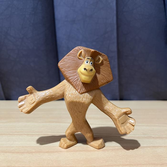 Jual Madagascar Alex the Lion Figure - Jakarta Barat - Minimalist ...