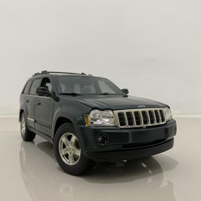 Jual Diecast Maisto Jeep Grand Cherokee 1:18 NOT minichamps Autoart ...