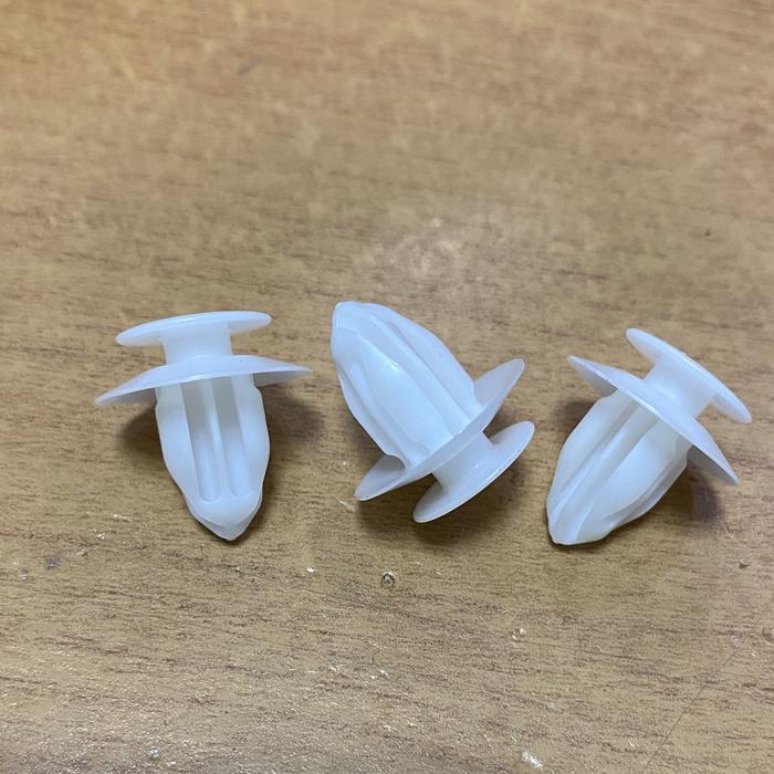 Jual Klip Kancing Trim Moulding Toyota 75867-68010 - Jakarta Pusat ...