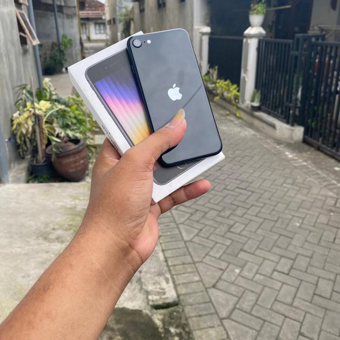 Jual iphone se 3 64gb 2022 ibox - Kab. Tulungagung - RS_STORE2020 | Tokopedia