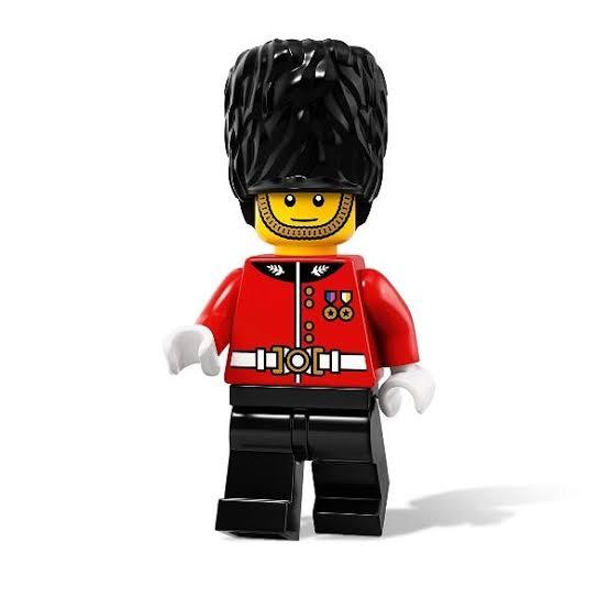 Jual Lego Hamleys Exclusive Royal Guard Minifigure 5005233 - Jakarta ...