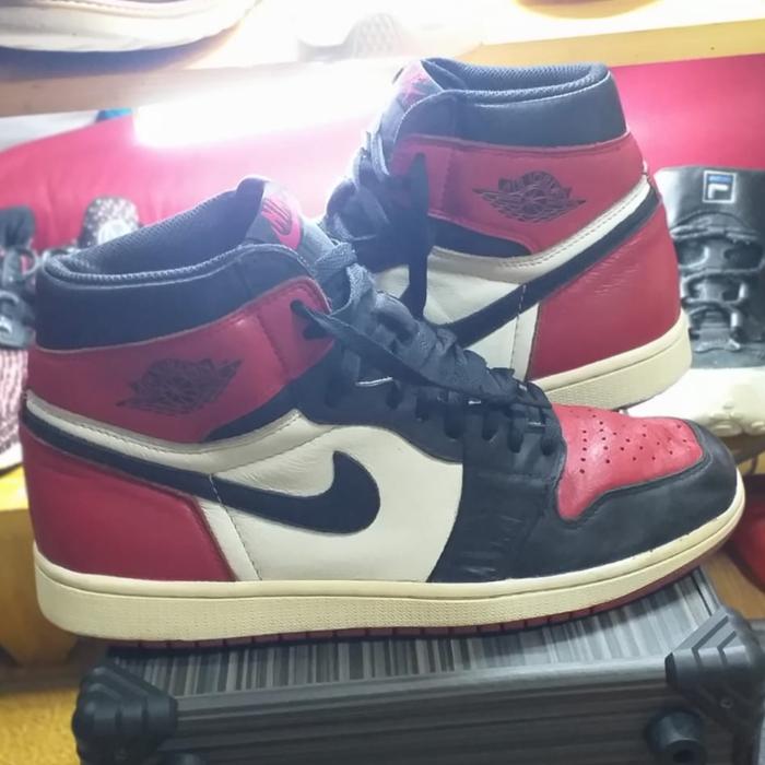Jual SEPATU NIKE AIR JORDAN RETRO 1 BRED TOE HIGH KULIT LEGIT - Kota ...