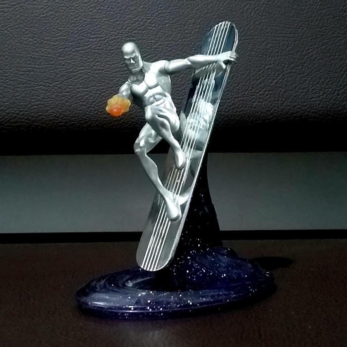 Jual Action Figure Marvel Legends Silver Surfer Titanium Series Die ...