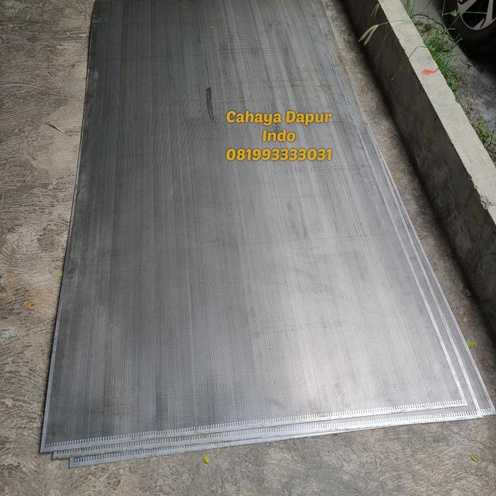 Jual PLAT 304 LUBANG 2MM TEBAL 1.5mm / PERFORATED SCREEN 2mm TEBAL 1 ...