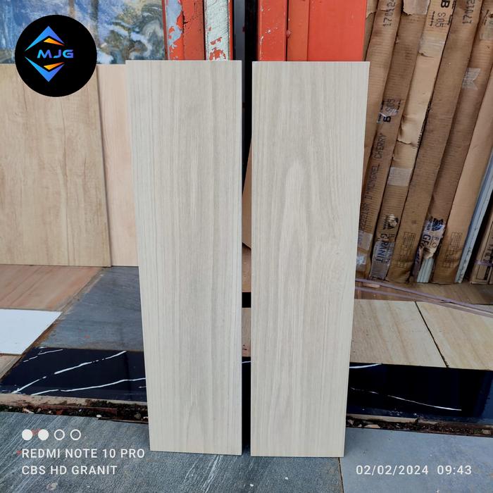 Jual Granit Roman 15x90 motip kayu Djati beige model vinil - Kab. Bogor ...