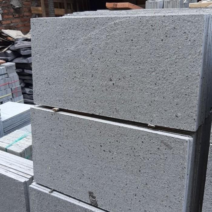 Jual Batu Alam andesit 15x30 tebal 1,5 cm - Kota Depok - Mitra Pool ...